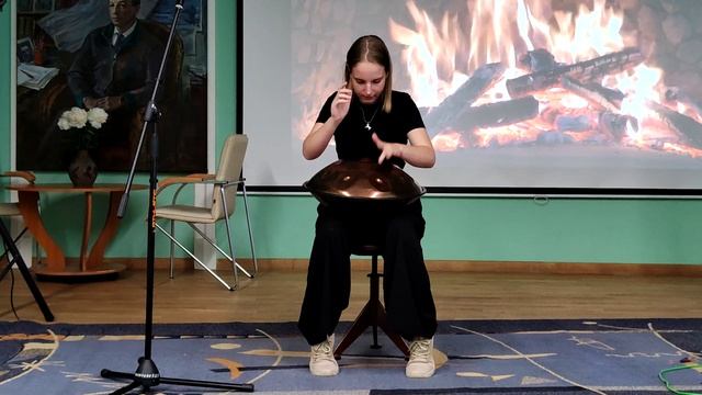 6) Мария Вихрова (игра на ханге). КаверинкаФест