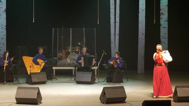 Во селе, селе Покровском (Дарья Киркова и анс. Царёво Городище)