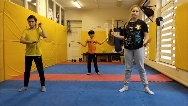 Детские тренировки по Комбат Арнис - вращения и прыжки