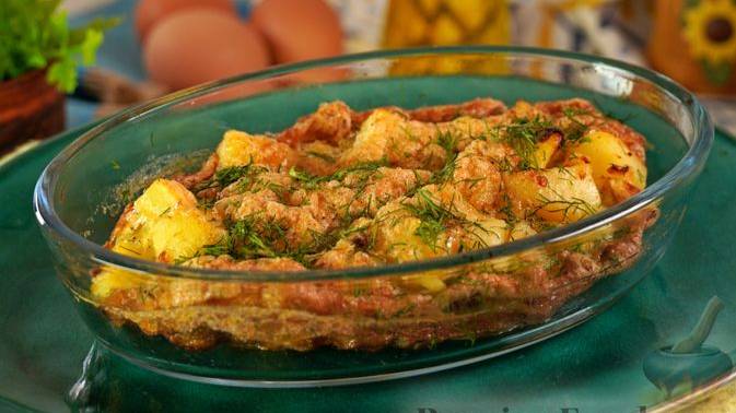 С картошкой сытнее. ОМЛЕТ С КАРТОФЕЛЕМ, ЗАПЕЧЁННЫЙ В ДУХОВКЕ