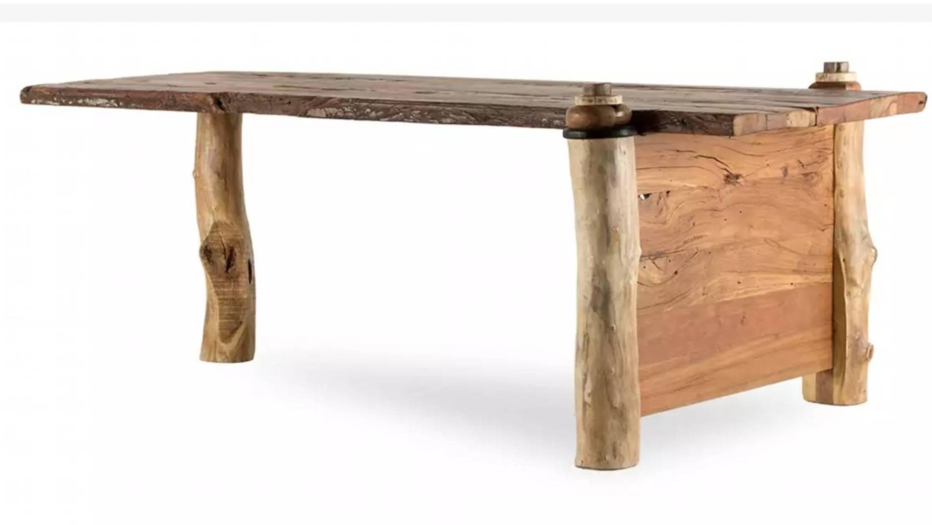 Прямоугольный стол на трёх ногах 15. 02. 2025г.