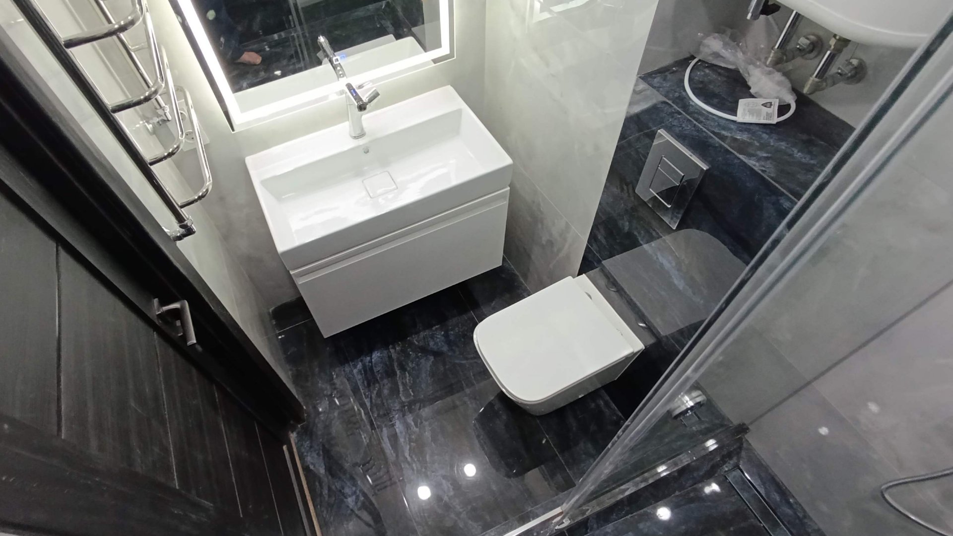 дизайн совмещённой ванной туалетом в 9 эт.