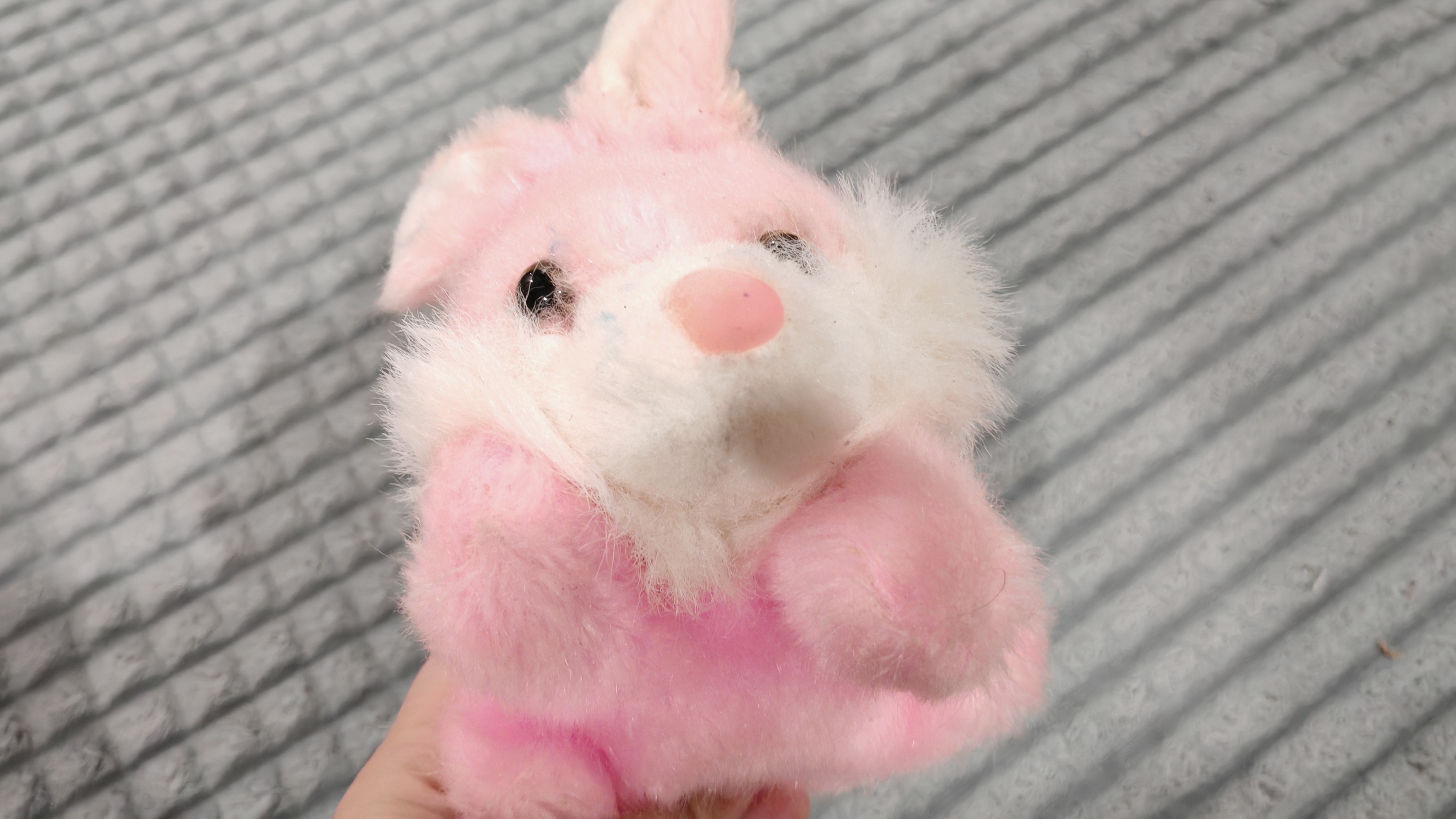 играем в плюшевого зайчика для малышей