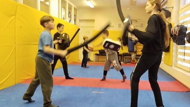 Детские тренировки по спортивно-прикладному фехтованию