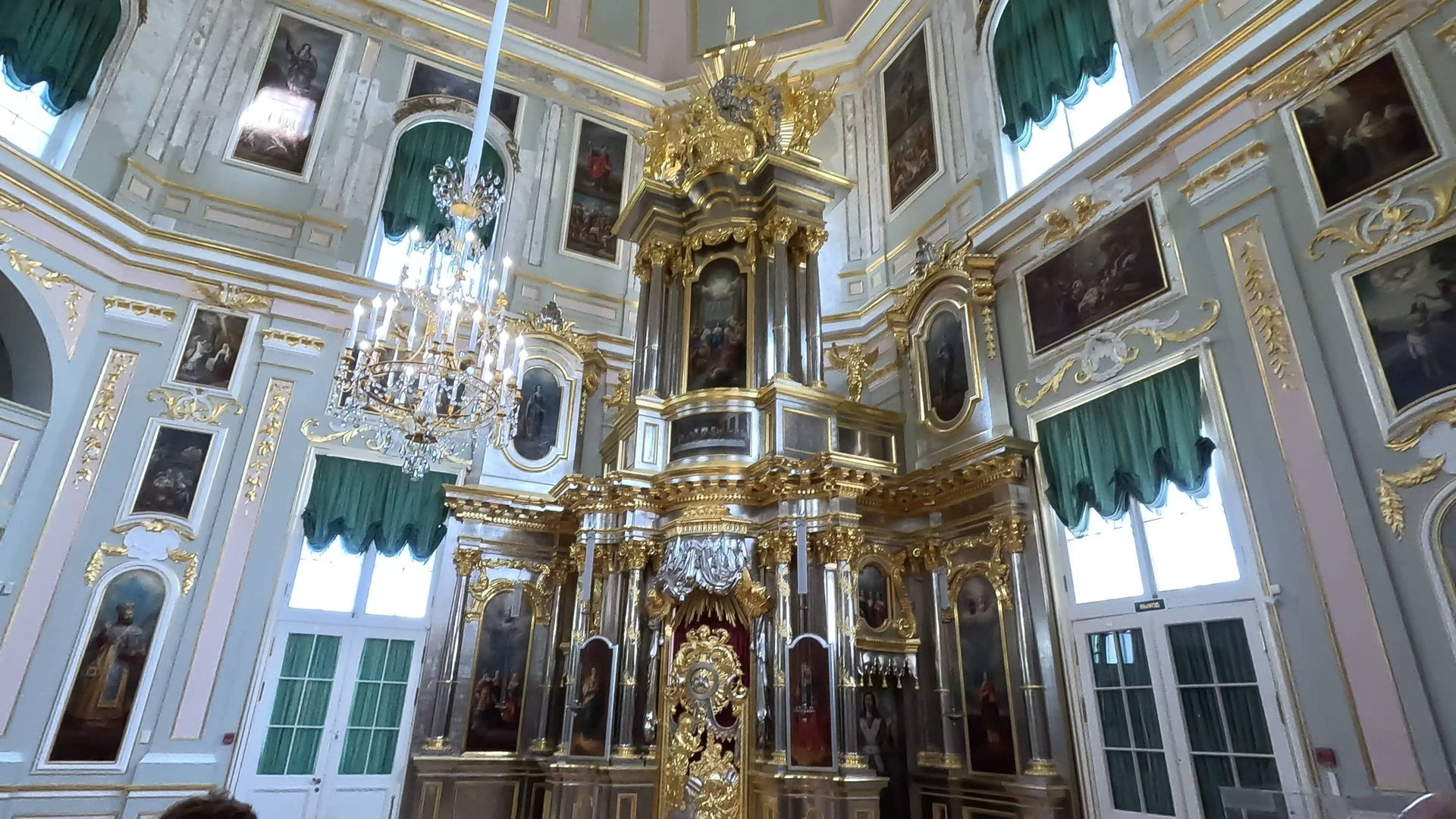 Парк-кафе и Большой Меншиковский дворец