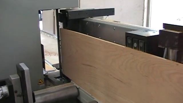 Ленточнопильный станок MZ для вырезки широких ламелей из массива доски от САПЕМИ