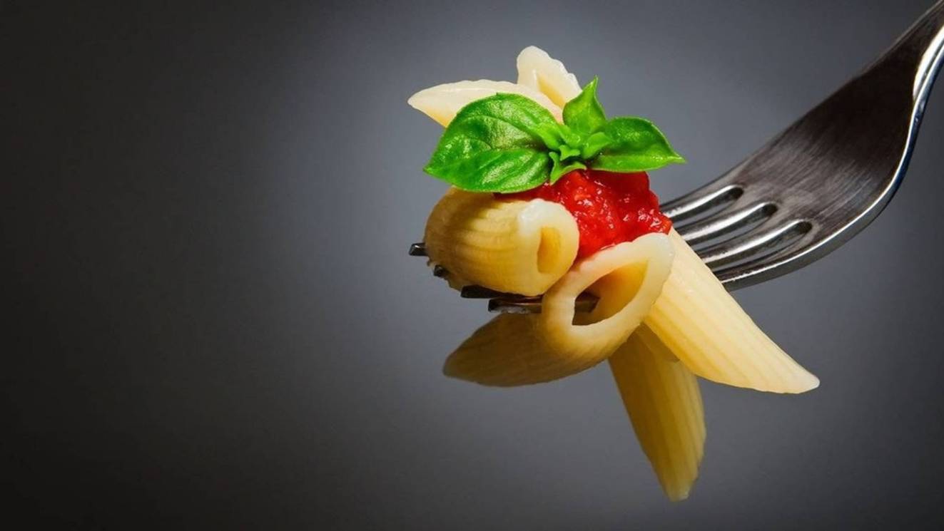 Этот САЛАТ сметут первым со стола! Вкусный рецепт из простых продуктов! #топыкатегорий