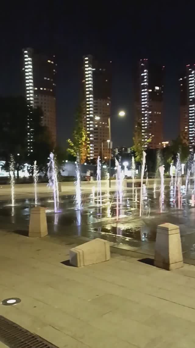 Фонтаны. Парк Ходынское поле. Москва 07.09.2024 (23:52) м.ЦСКА