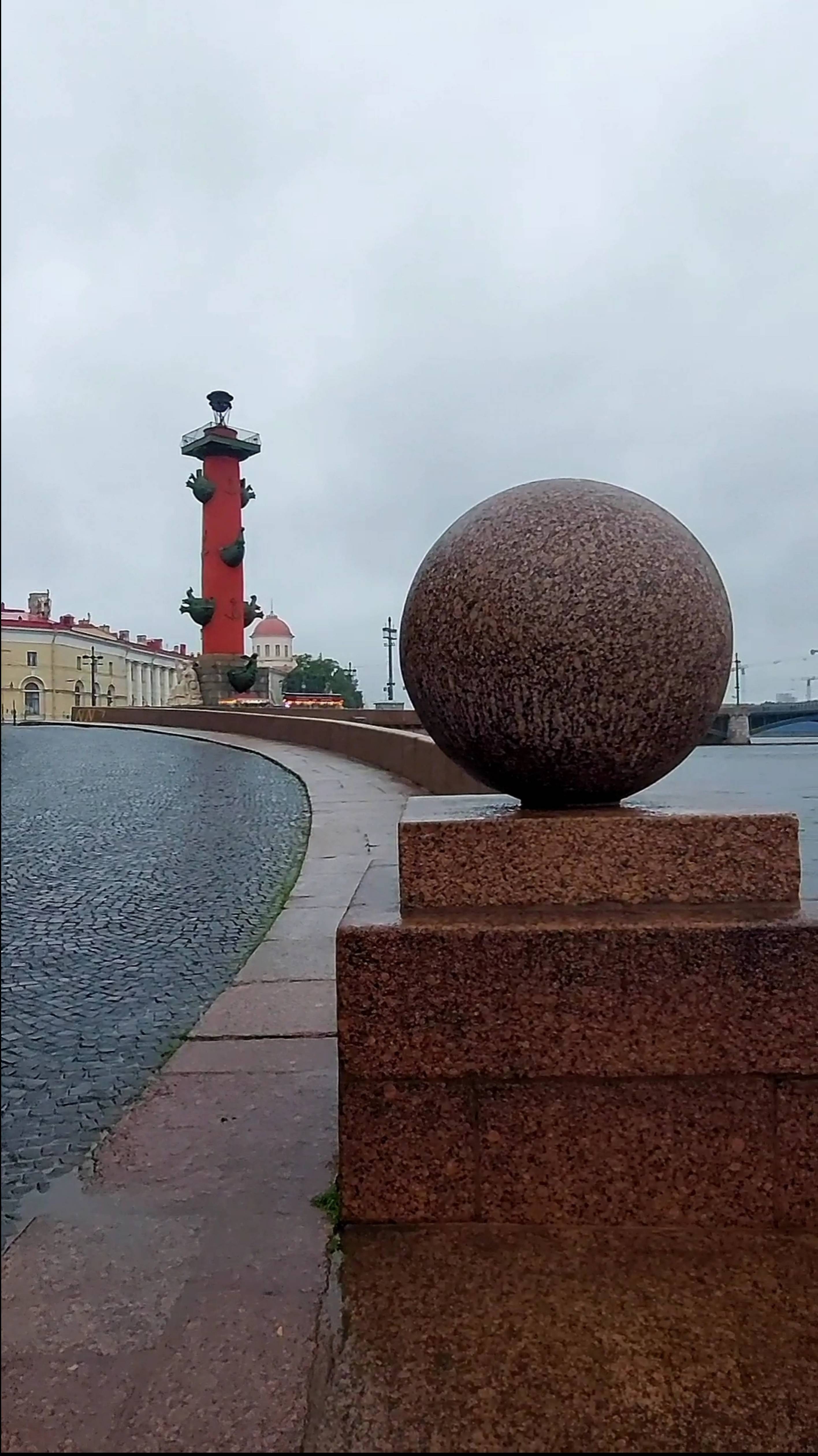 06 июля 2025  👉 Нева в своих берегах, дождь в июле по расписанию 😉 #петербург