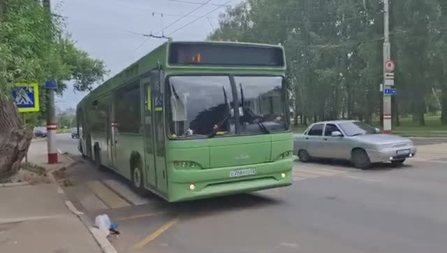 Поездка на легендарном автобусе МАЗ-105.465 № Е 766 РО 13, маршрут 8