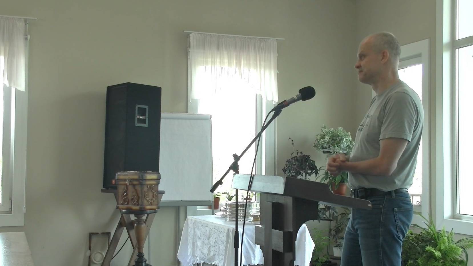 Две реальности | Деян. 17:26-28 | Леонид Новиков