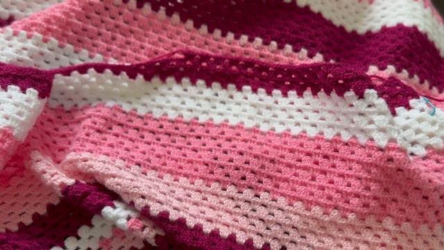 Вязальный влог в розовых тонах
