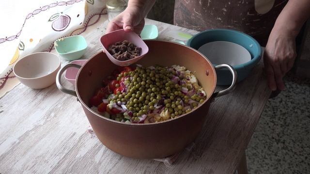 Сытный и вкусный салатик из риса с заправкой из горчицы. Ensalada de arroz con salsa de mostaza.