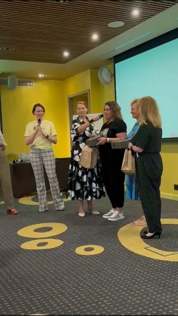 Вручением нашего подарка итальянским партнерам компании «O^Life»