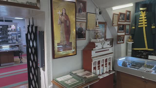 Исторический зал музея Ижевского оружейного завода в городе Ижевске.