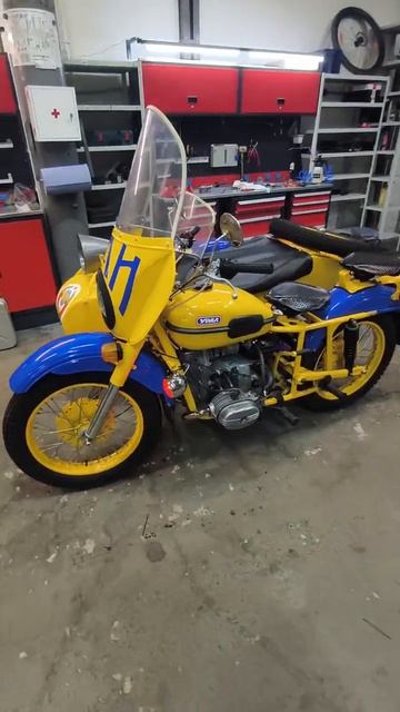 Реставрация мотоциклов. Проект «Желтый» , первый выезд после восстановления.