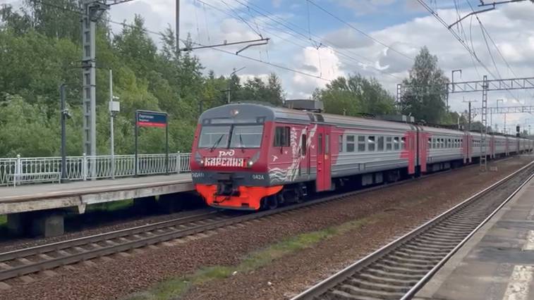 Поезда / Видео про поезда - электричка "Карелия"