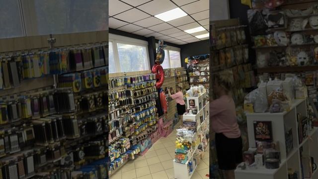 перевеска
Закулисье