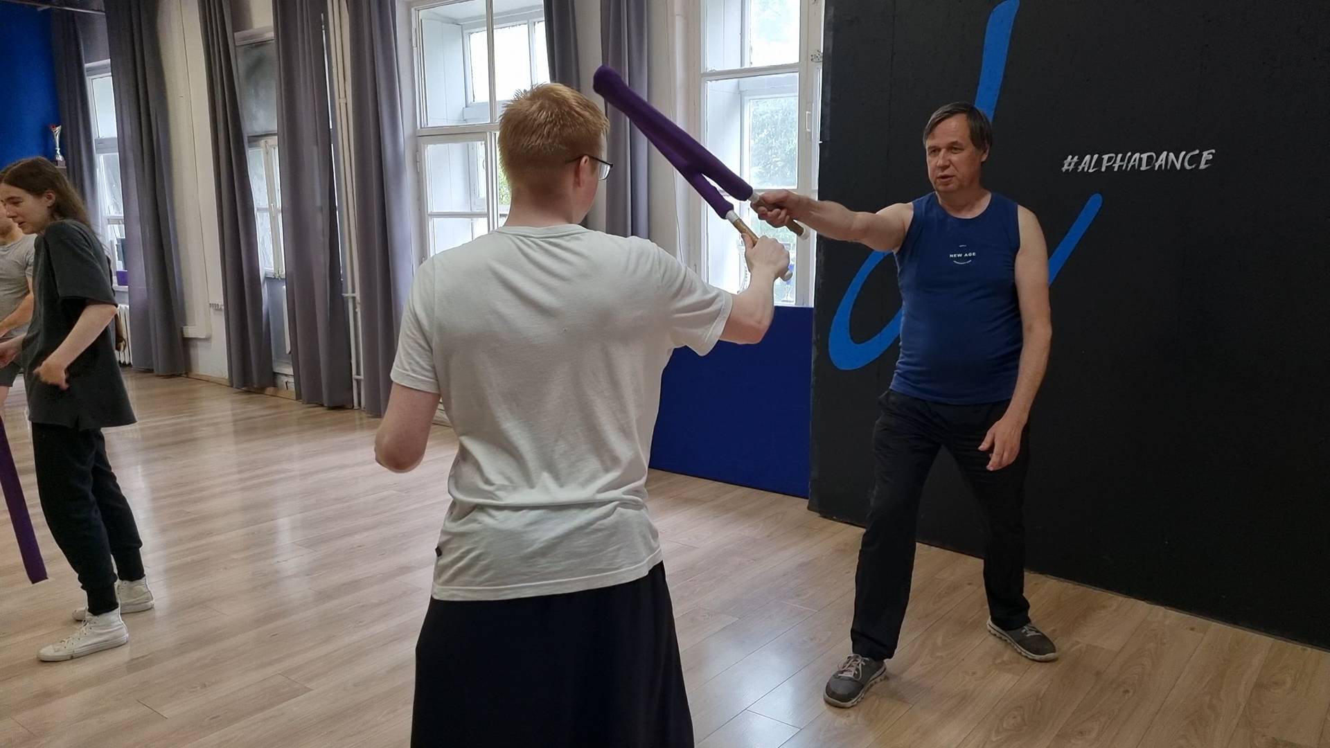 Защита японским мечом вакидзаси кэси вадза с ответом отведением нагаси котэ по руке в Katana Club