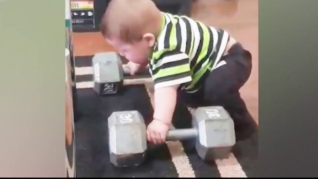 Малыши знакомятся со спортом СМОТРЕТЬ ВИДЕО ПРИКОЛЫ ВИДЕО ПРО ДЕТЕЙ ДЕТСКИЕ ШУТКИ СМЕШНЫЕ ДЕТИ