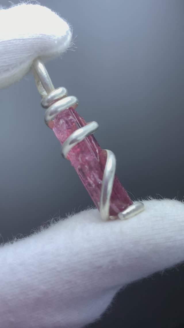 Турмалин рубеллит кулон