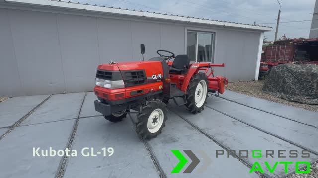 В продаже Японский минитрактор Kubota GL-19 в комплекте с Почвенной фрезой RL14G
