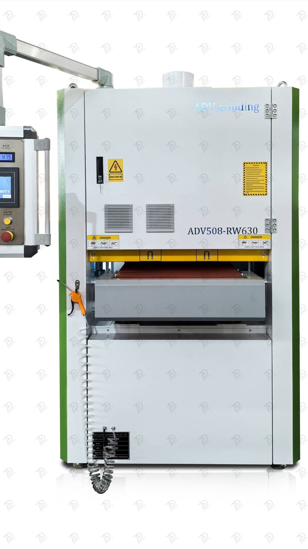 Решение «два в одном»: RW630 для очистки поверхностей и отделки кромок