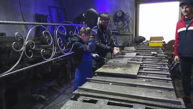 Мужское ремесло! #левша #ремесло #сварка #ковка #казаки #резьбаподереву #шашка #туризм #экскурсия