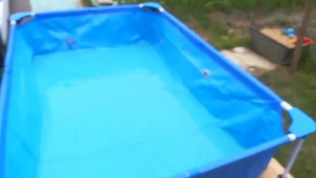 Бюджетный каркасный бассейн INTEX прямоугольной формы