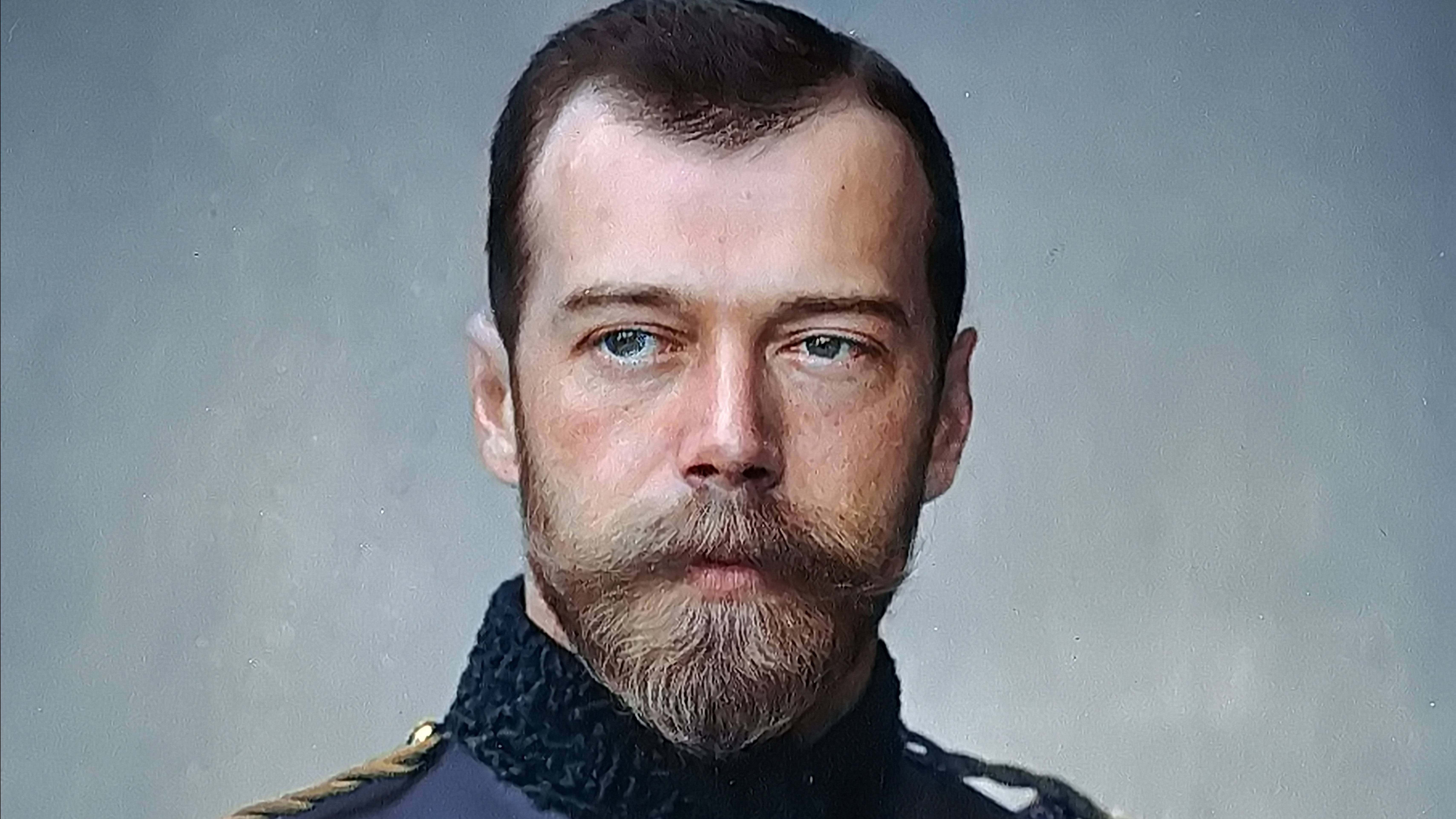 Дом Романовых и благотворительная акция «Белый цветок»!