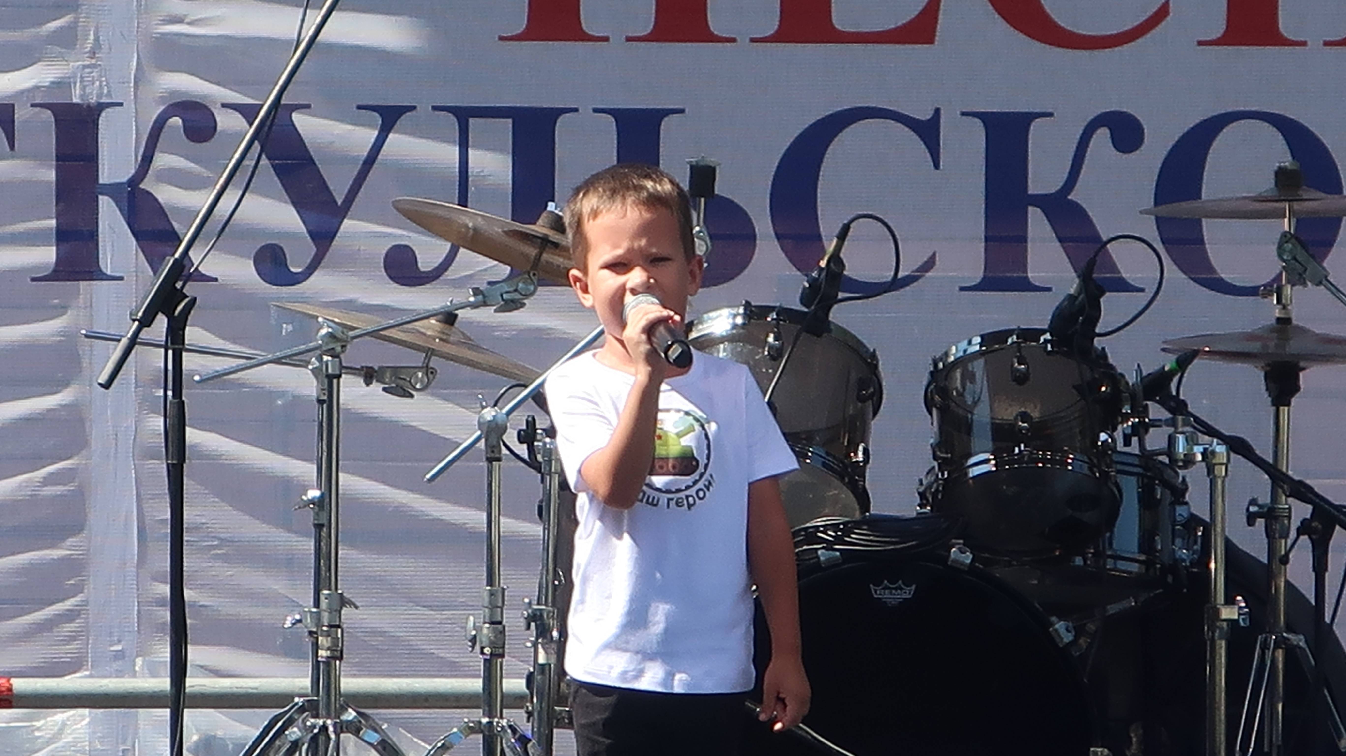 "Мой папа танкист"-Егор Некрасов