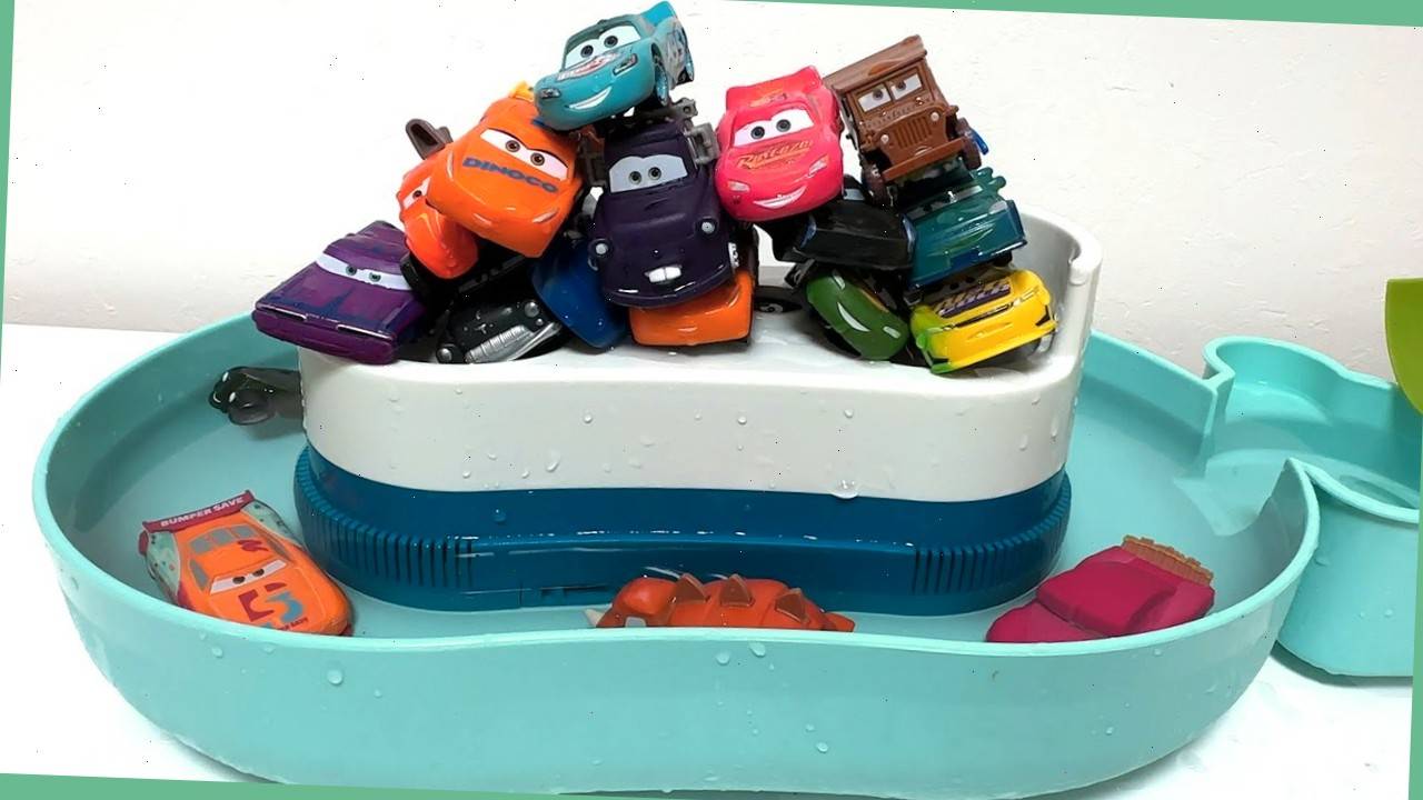 Мультики для малышей. Яркие машинки меняющие цвет в воде. Перевозка автомобилей с помощью прицепов