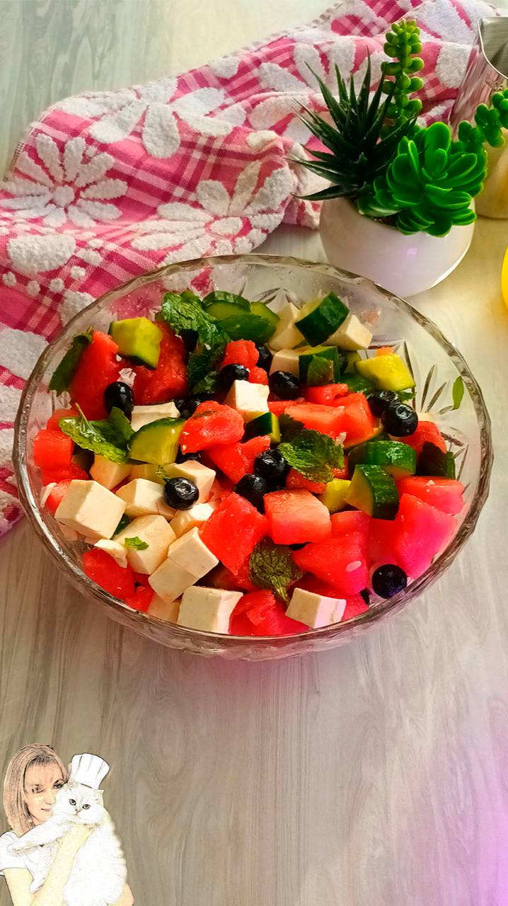 Салат или десерт🍉🥒