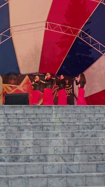 группа ФЬЮЖН - фрагменты выступления с Песнями Победы (патриотическая программа)