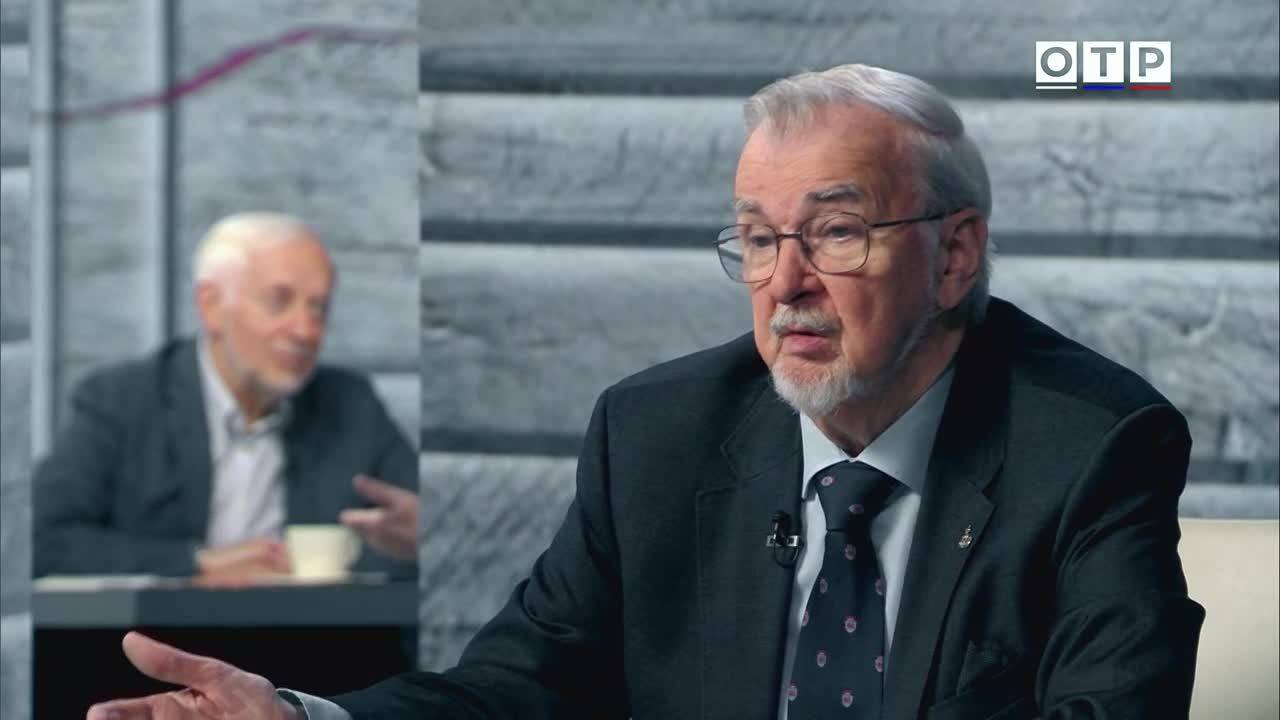 Георгий Вилинбахов: Эрмитаж — хранитель величайших знамён мира