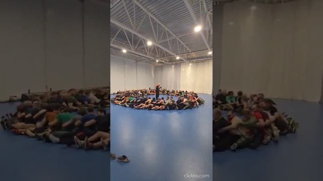 Что тут происходит?