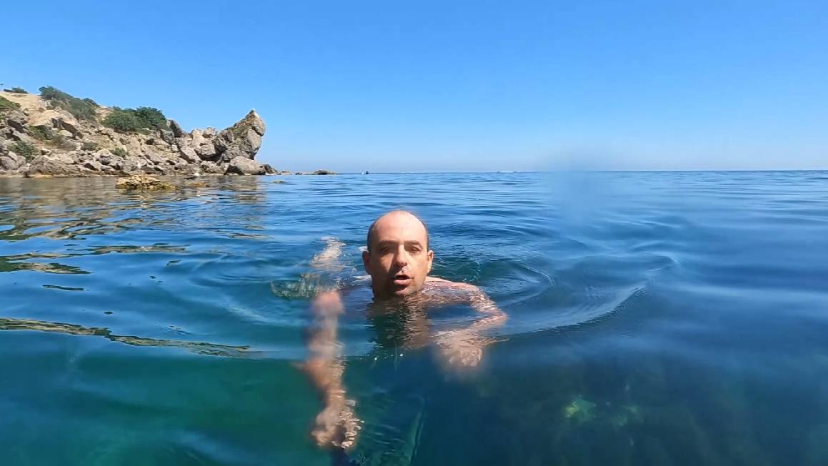 СУДАК 2025 Море сильно ПОТЕПЛЕЛО! Пляж и Набережная города Секретные Пляжи, Бухта Любви