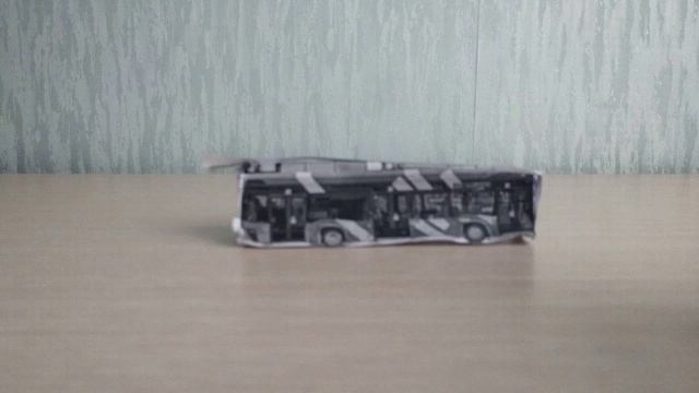 Едит бумажный троллейбус КамАЗ-62825