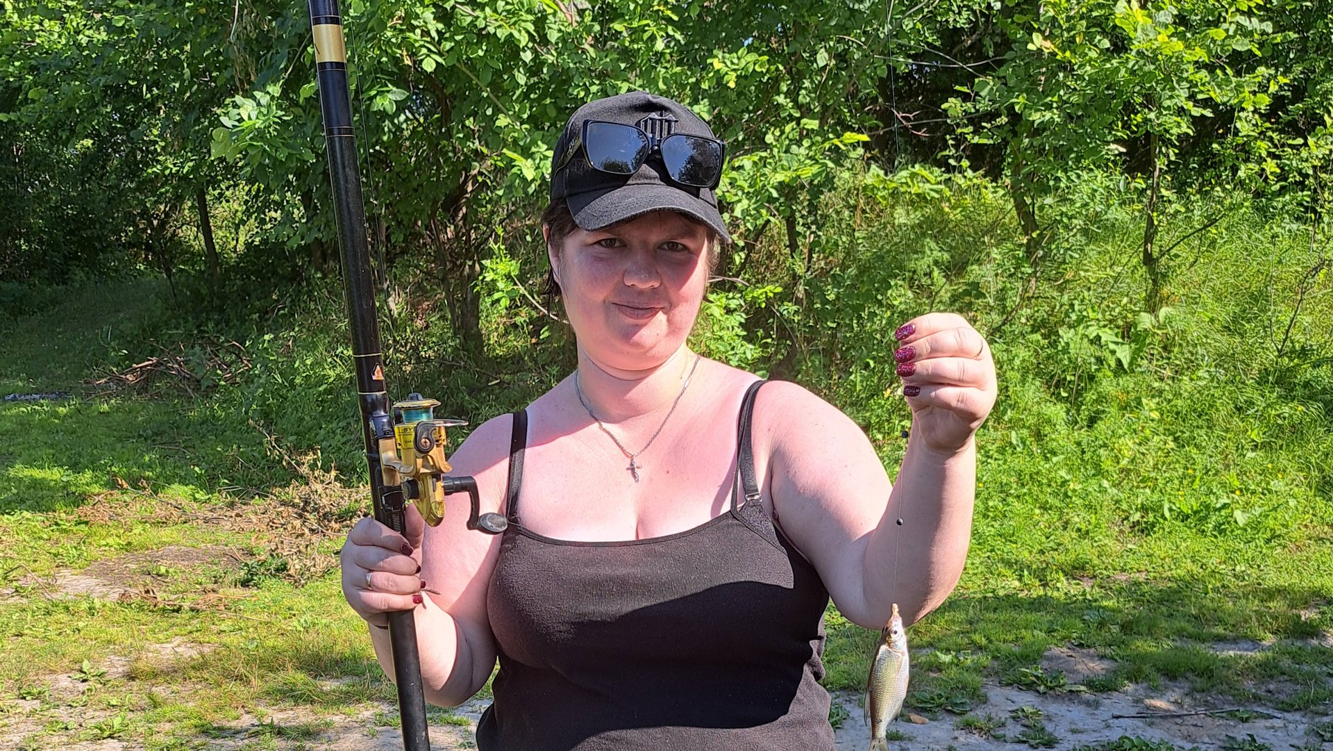 Отдых на природе . Рыбалка . Трудно найти место , не зная мест