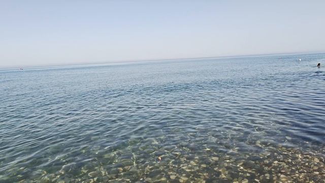 Чистая вода Пицунды! Утро, штиль!