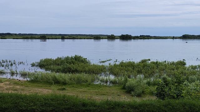 В кафе "Исток" на реке Волхов и озере Ильмень