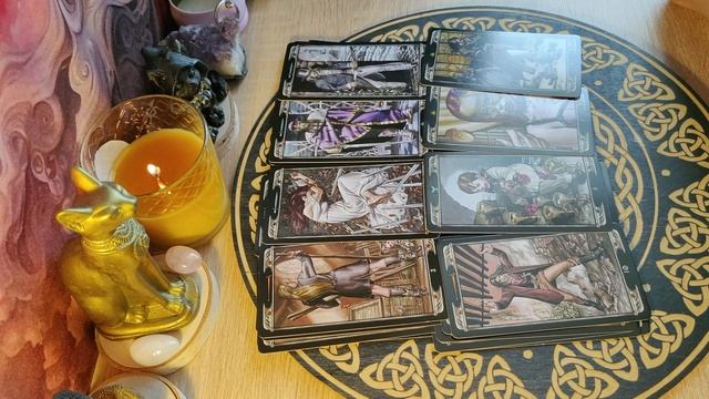 Кто о вас сегодня думал и что именно 🔮 таро расклад