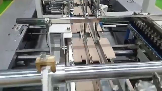 Фальцесклейка GALAXY-1100 SUPREME:  работа вакуумного самонаклада и равнения гофрокоробок джоггером