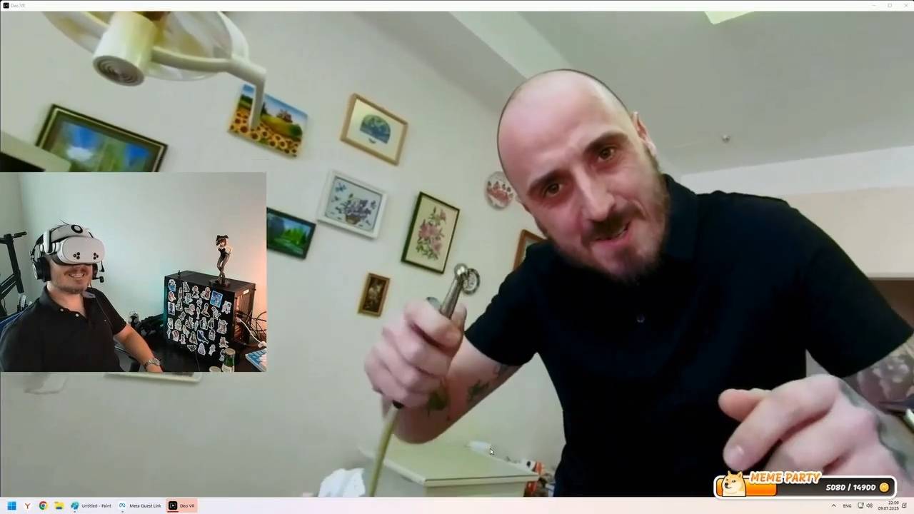 Maddyson - пробует играть в VR