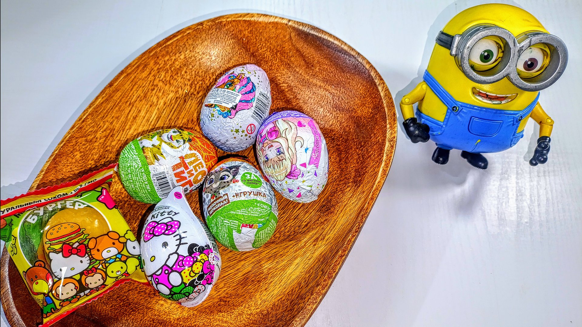 АСМР РАСПАКОВКА Киндер Сюрприз яйца АСМР Новинка 🥰🩷👀