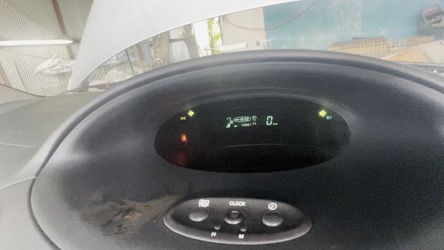 1552 TOYOTA VITZ SCP13 2SZ 2003 года.