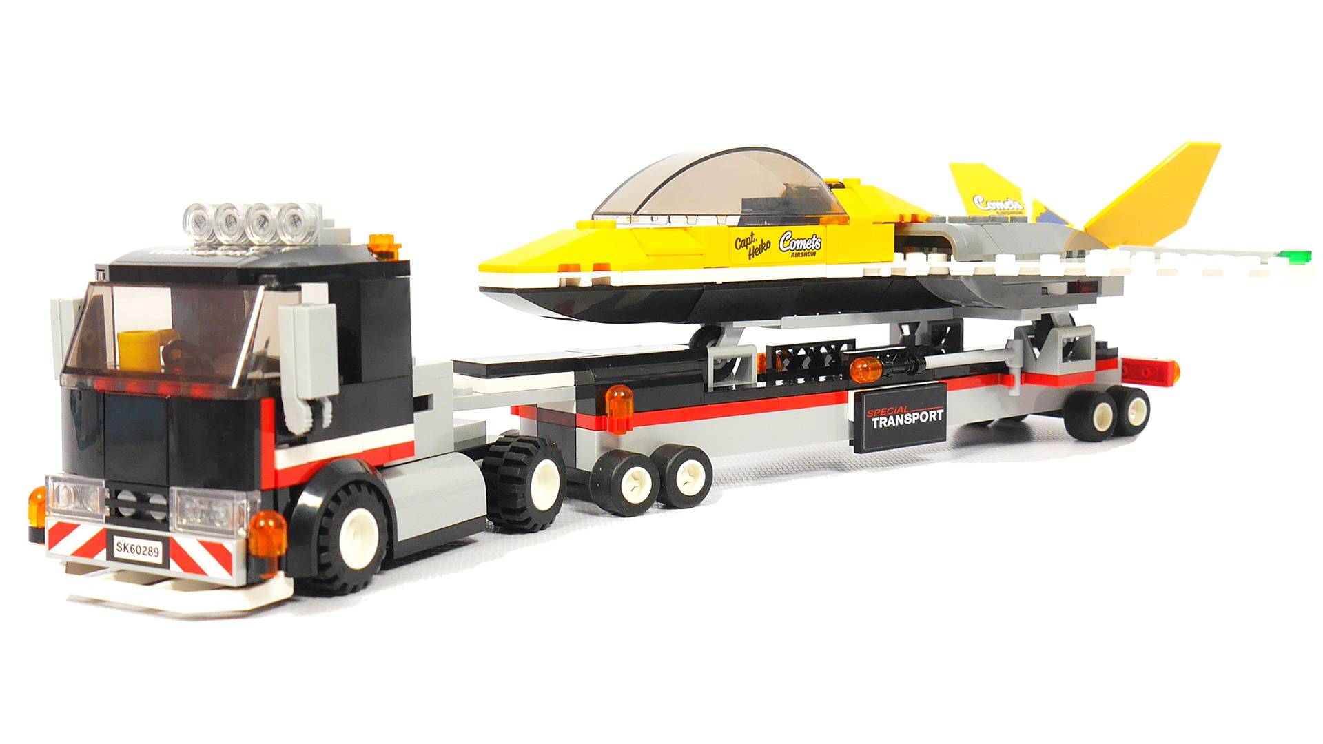 Собираем конструктор из лего -  LEGO City Реактивный транспортер для городского авиасалона (60289)