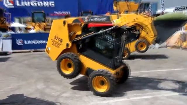 Мини-погрузчик LiuGong CLG 375B.  ООО "АиСТ", www.LiuGong43.ru