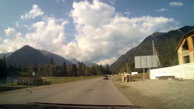 Дорога на Архыз и далее на поляну Таулу