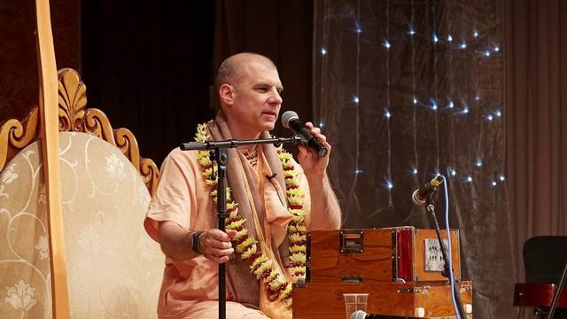 Все дороги ведут к Кришне. "Поэзия Бхагавад-гиты" (Тамбов 20.05.2025г.)